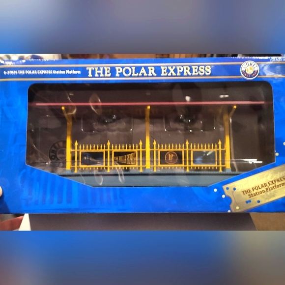 lionel trains | Toys | Lionel The Polar Express Station Platform | Poshmark